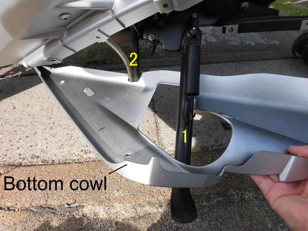 How to install side cowls and panels etc. – What a good-looking moto ...